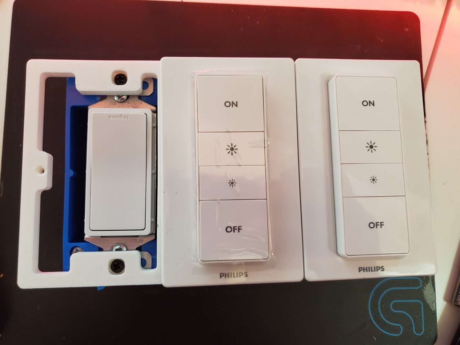 The Original Philips Hue Triple Low Pro Stealth Decora Spacer for V1 ...