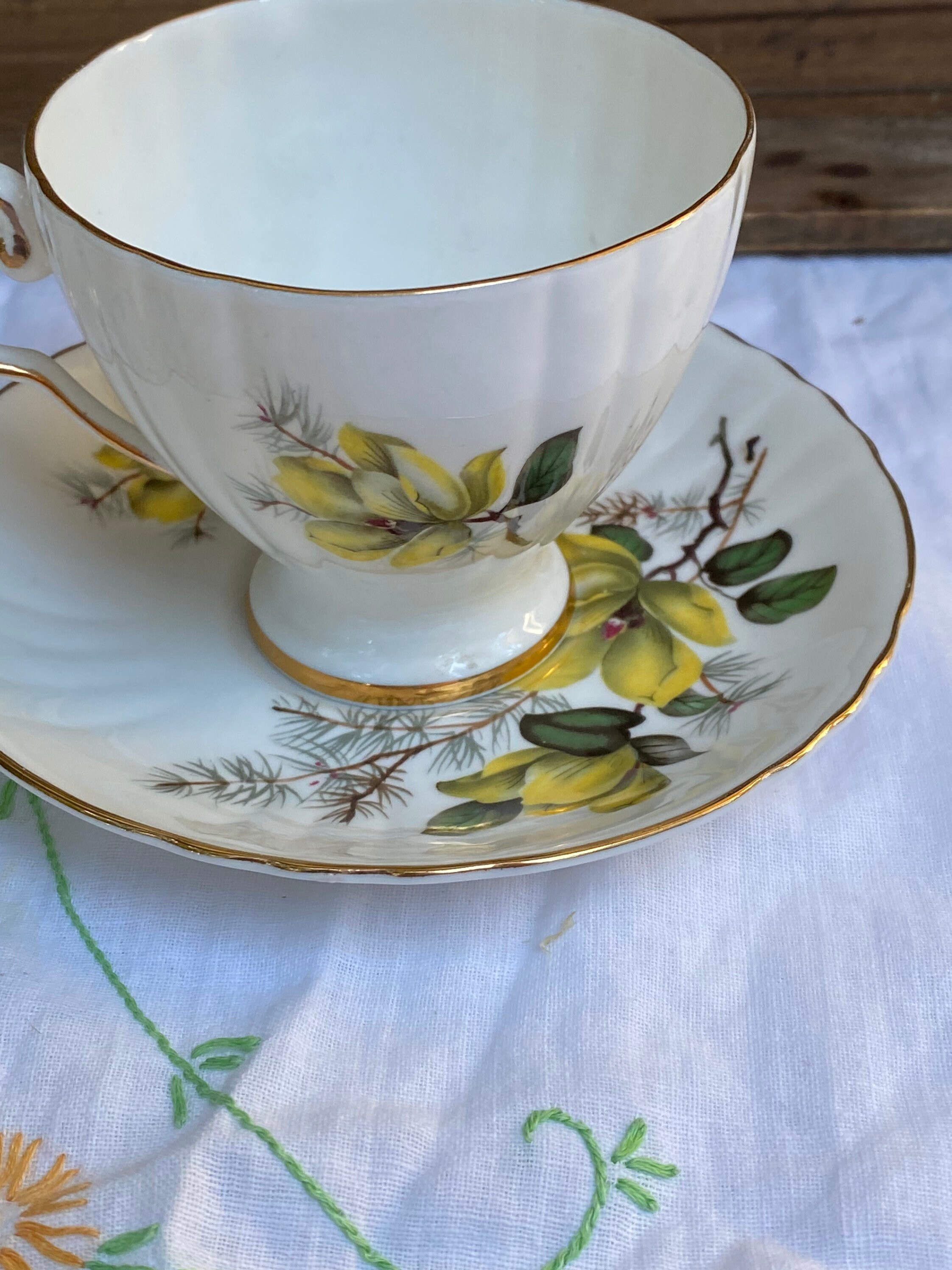 Vintage Royal Grafton Teacup: Magnolia Blossom Fine Bone China - Etsy
