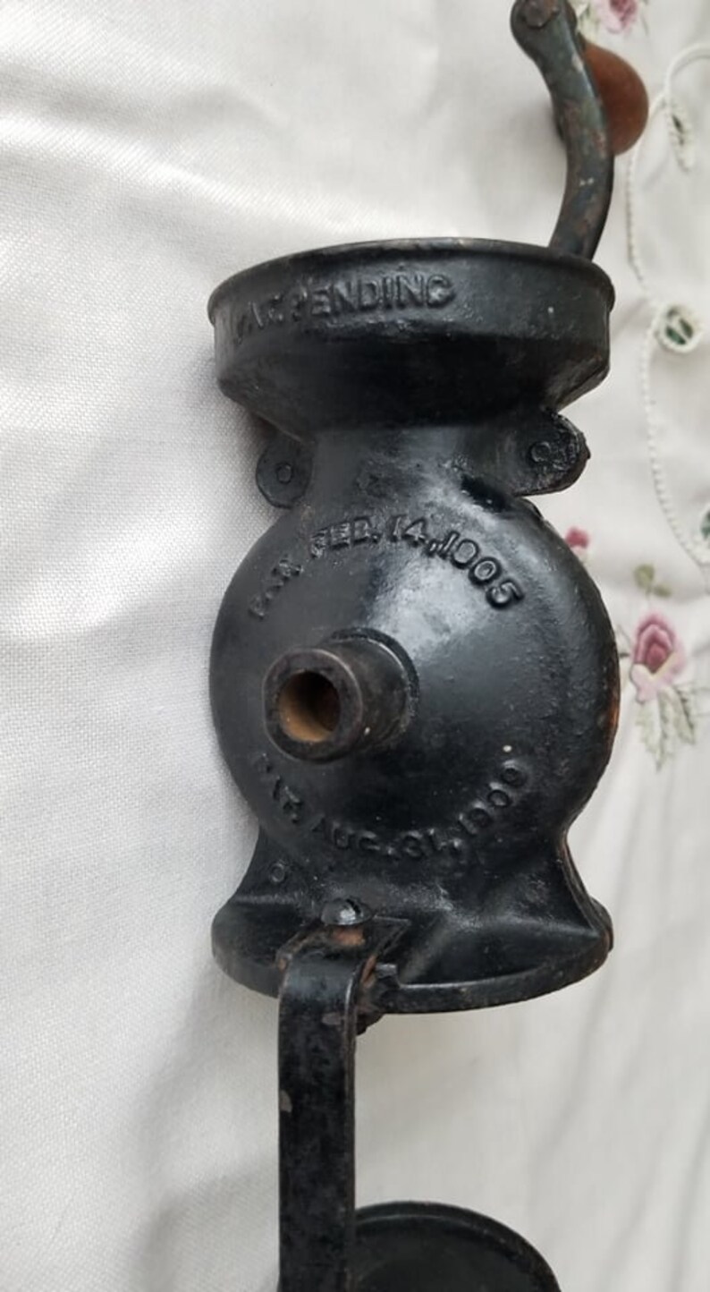 Landers Frary and Clark 1905 No 24 Universal Coffee Grinder Cast Iron ...