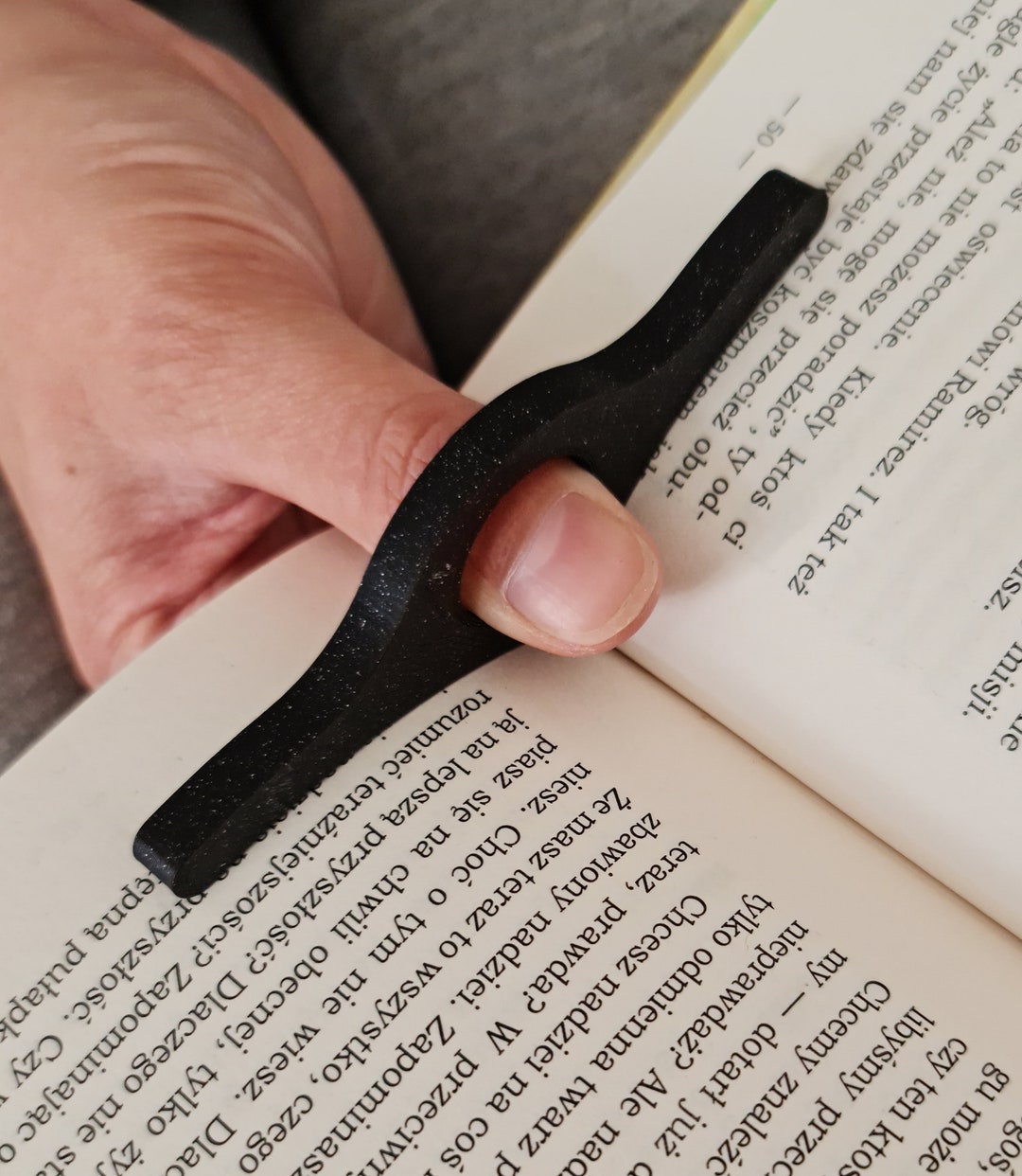 3D Printed Book Page Holder: Unique Reader Gift - Etsy