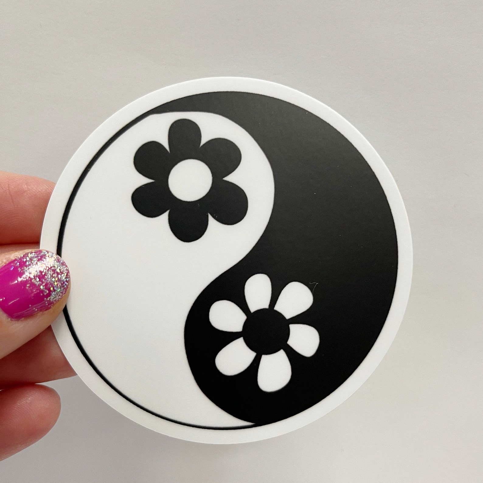 Yin Yang 90s Sticker / Vinyl Matte Sticker / Laptops, Notebooks, Water ...