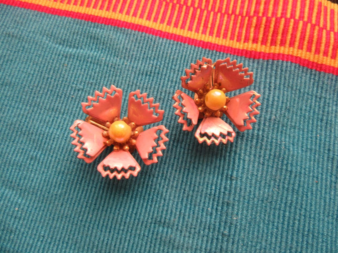 1960s Coro Pink Metal Flower Clip on Earrings, MCM Signed Coro Clips ...