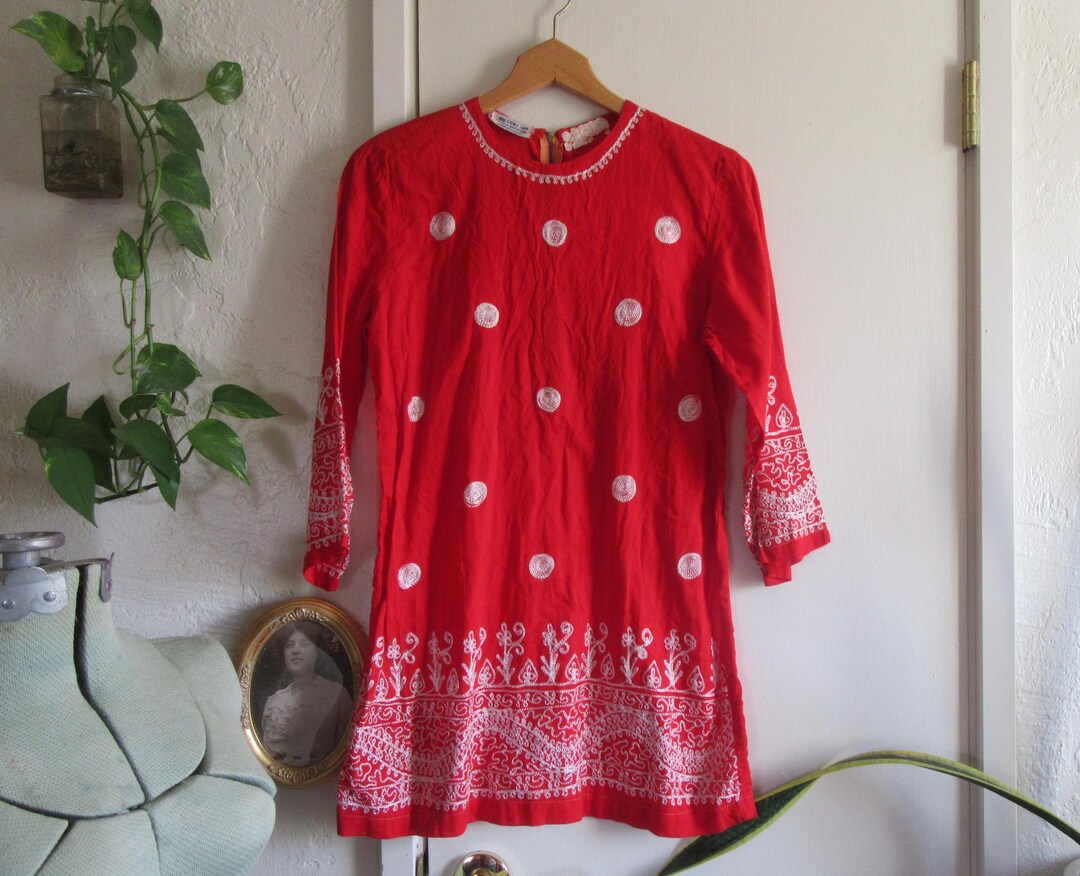 1970s Red White Embroidered Pakistani Tunic, Boho Christmas Tunic Top ...