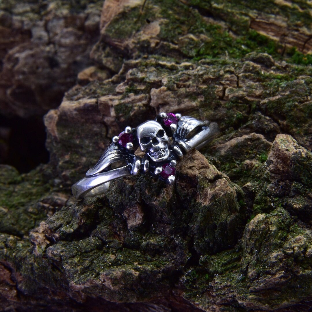 Goth Mens Wedding Ring With Fantasy Themed, Vintage Gothic Ruby Ring ...