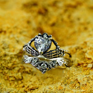 Gothic Wedding Ring Set With Sapphire, Fantasy Forest Wedding Ring Set ...