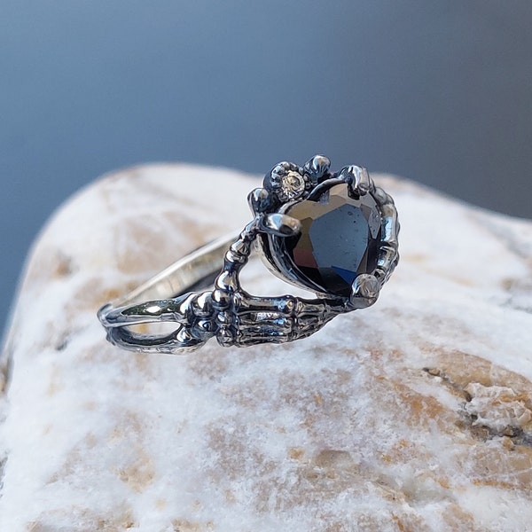 Skeleton Hand Ring - Etsy