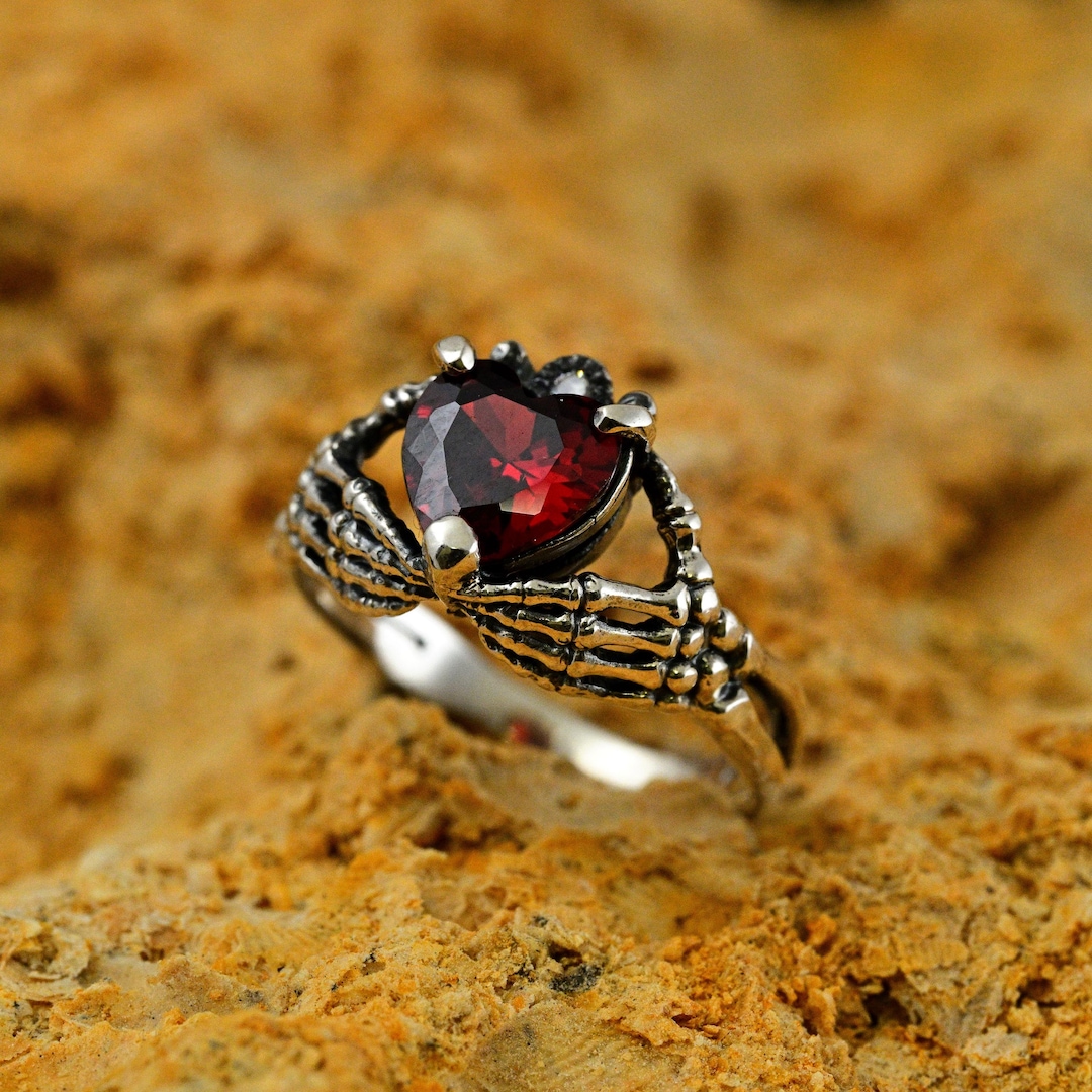 Fantasy Medieval Engagement Ring, Vintage Gothic Victorian Wedding Ring ...