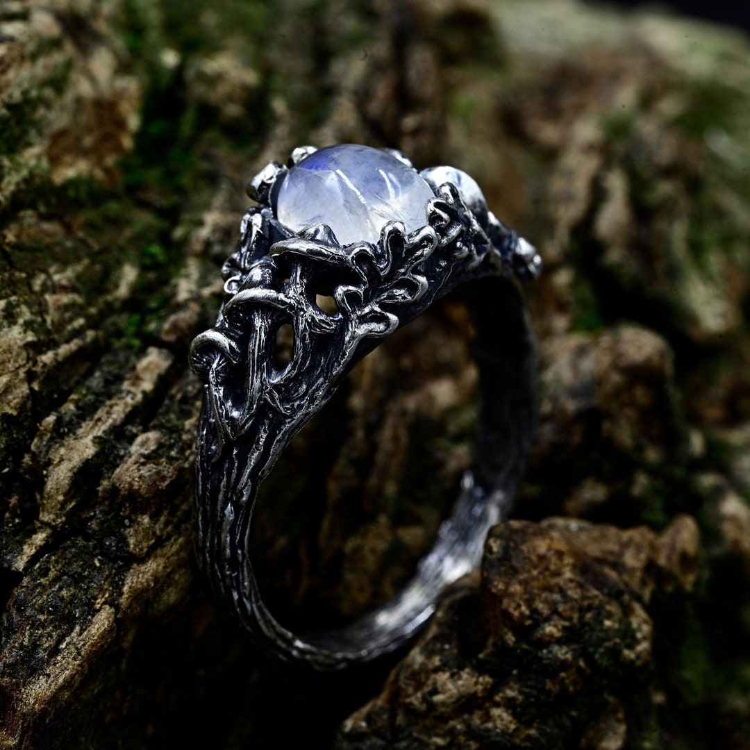 Mushroom Elvish Engagement Ring With Witchy Oak Leaf, Dark Cottagecore ...