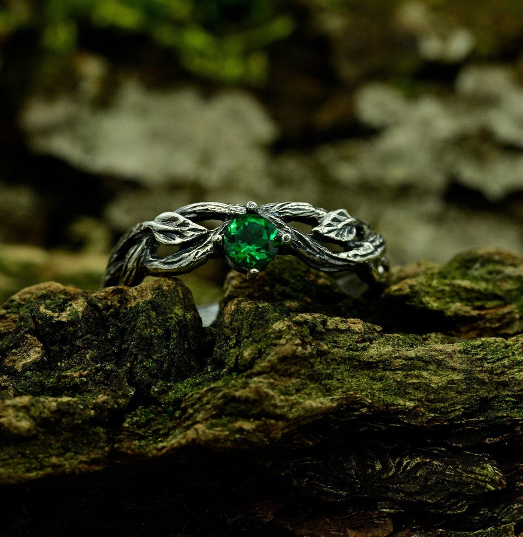 Enchant Forest Wedding Band With Emerald Twig and Leaf for Woman ...