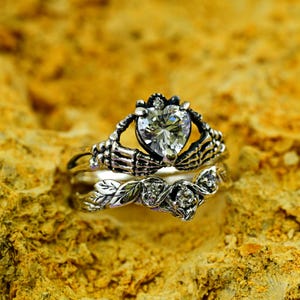 Gothic Wedding Ring Set With Sapphire, Fantasy Forest Wedding Ring Set ...