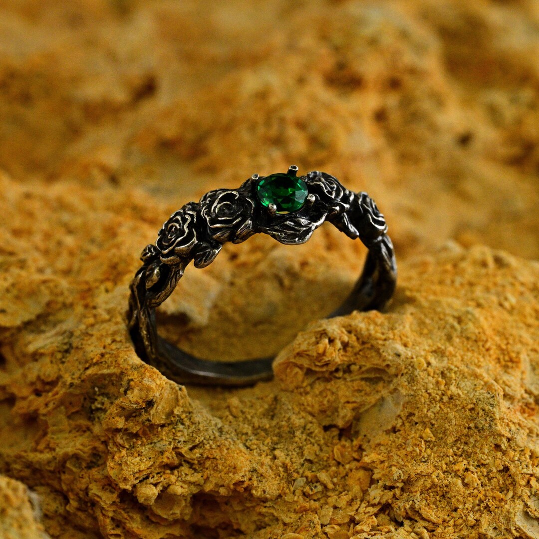 Ethereal Fairy Witchy Wedding Band, Braided Branch Band Emerald Silver ...