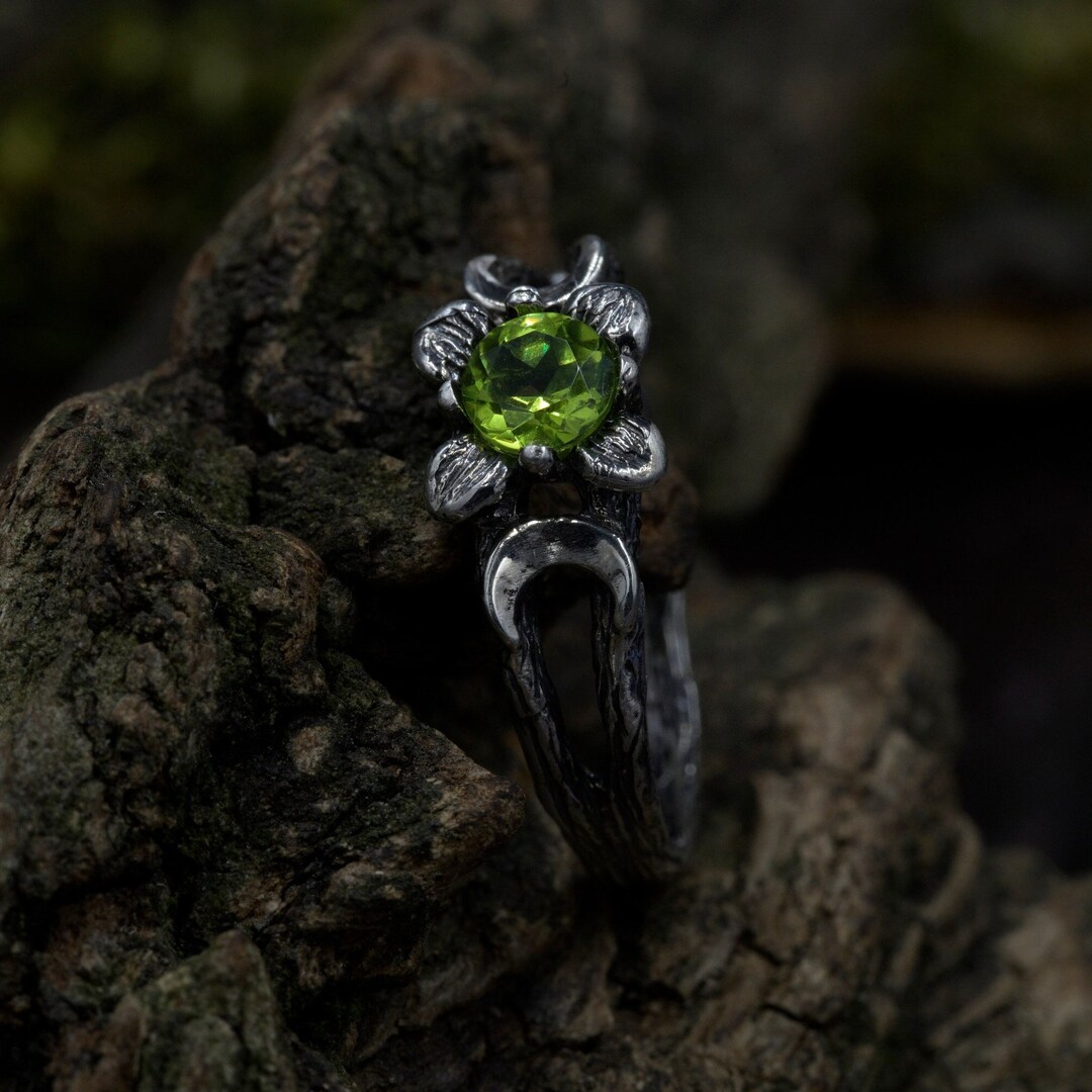 Whimsical Fantasy Fairy Wedding Ring, Filigree Floral Engagement Ring ...