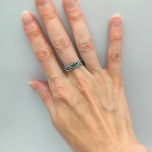 Forest Twisted Vine Ring With Leaf Pattern, Emerald Forest Braid Band ...