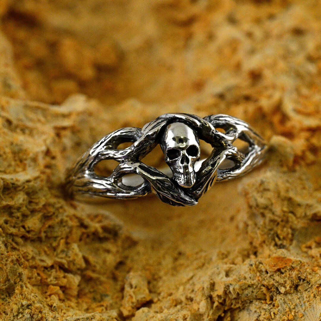 Fantasy Medieval Engagement Ring, Vintage Gothic Victorian Wedding Ring ...