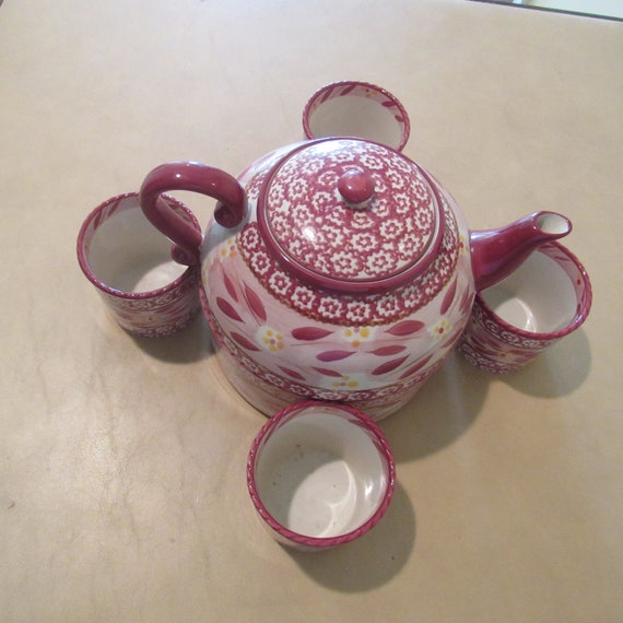 Temptations Tea Pot With Base and Four Cups - Etsy