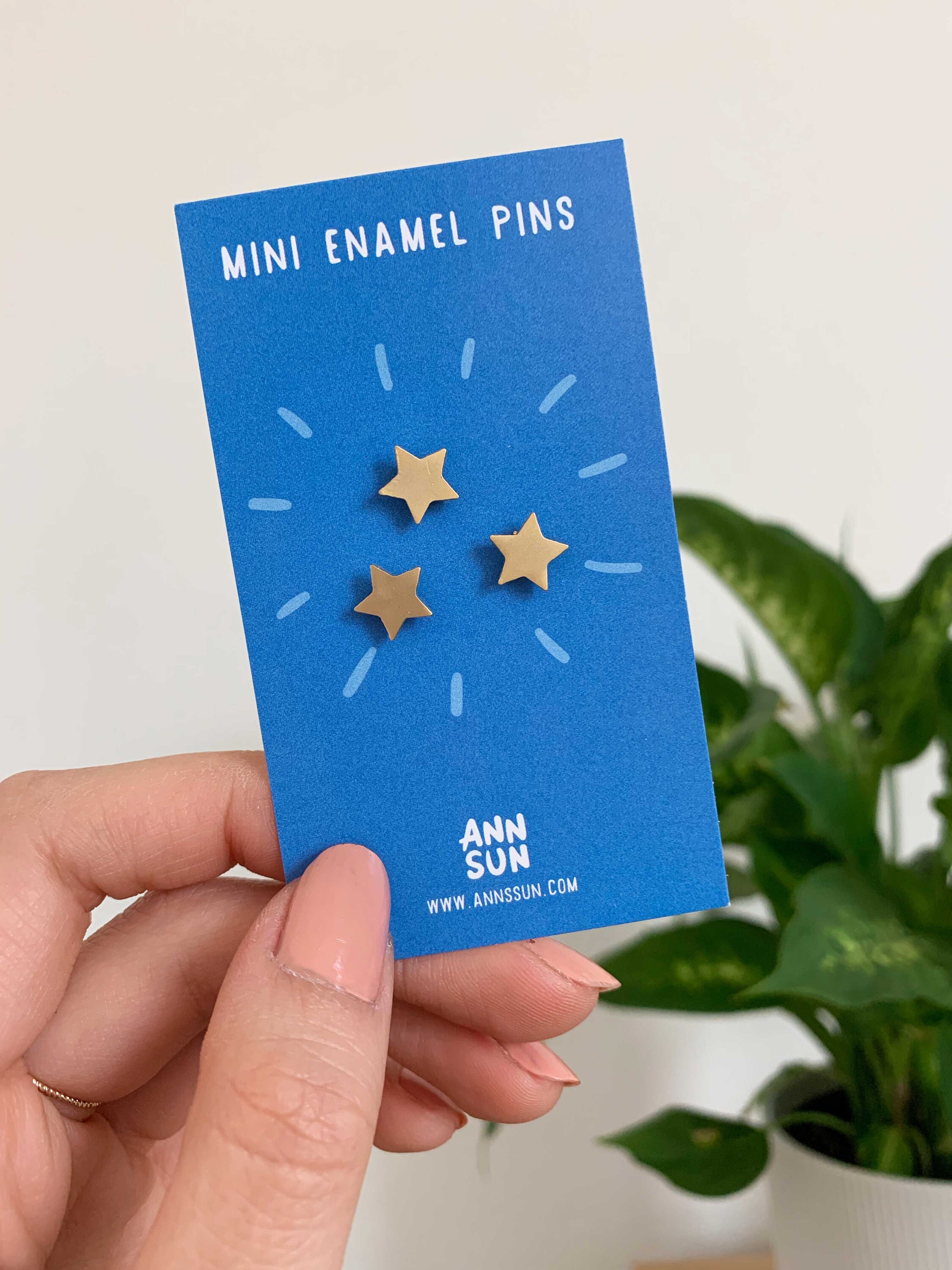 Mini Stars Enamel Pin by Annsun - Etsy