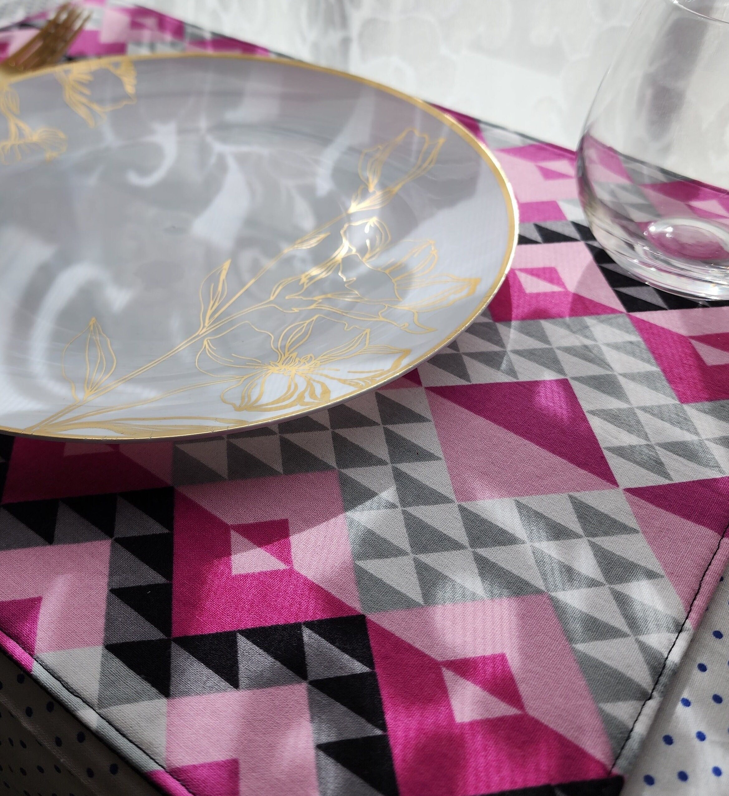 Set of 4 Geometric Triangle Placemats - Etsy