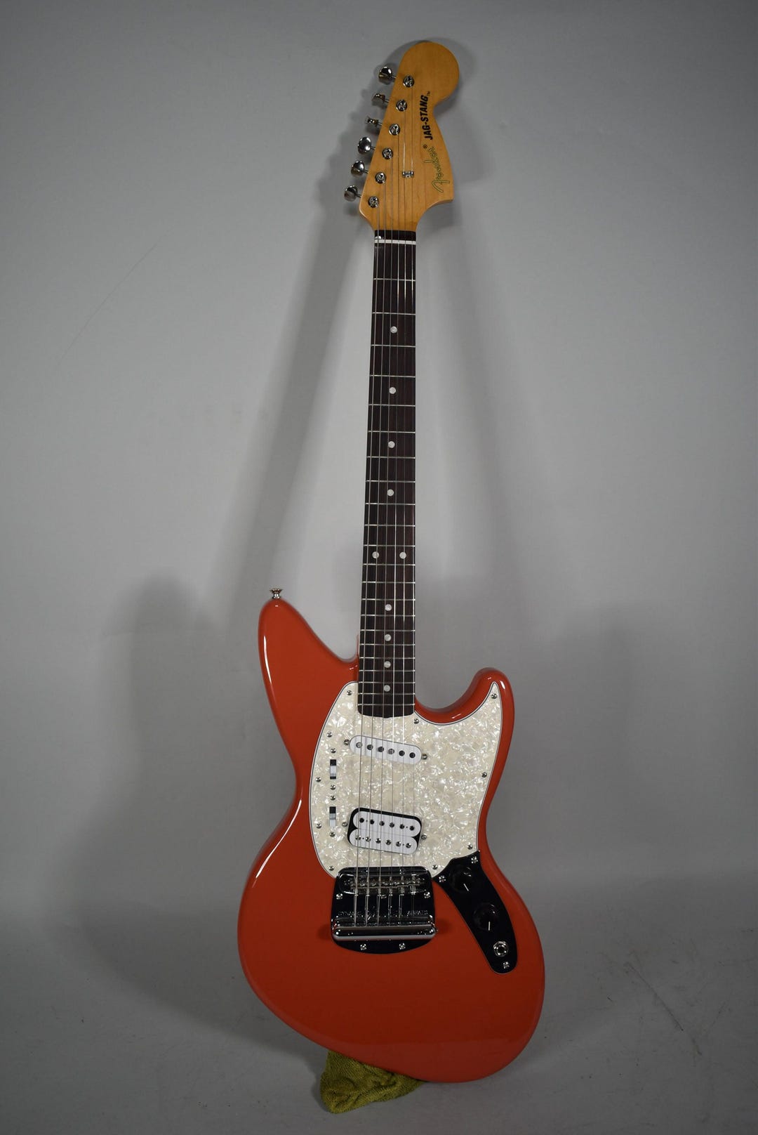2021 Fender Kurt Cobain Jag-stang Dakota Red Finish Electric Guitar - Etsy