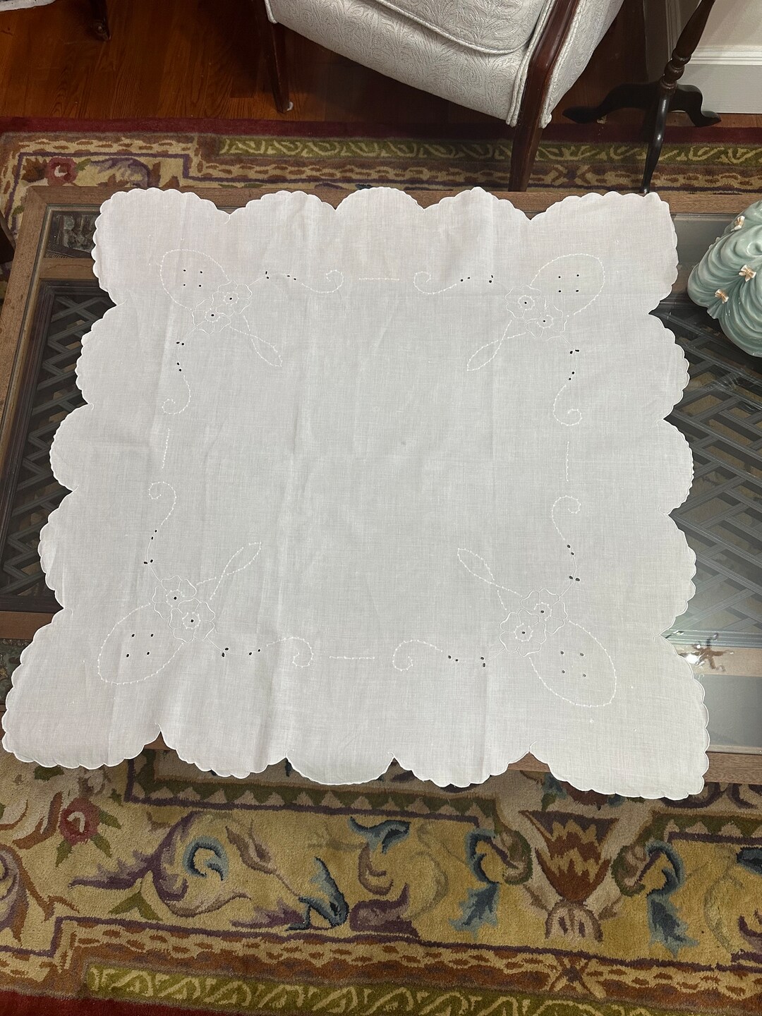 Vintage White Scalloped Edge Embroidered Table Topper. - Etsy