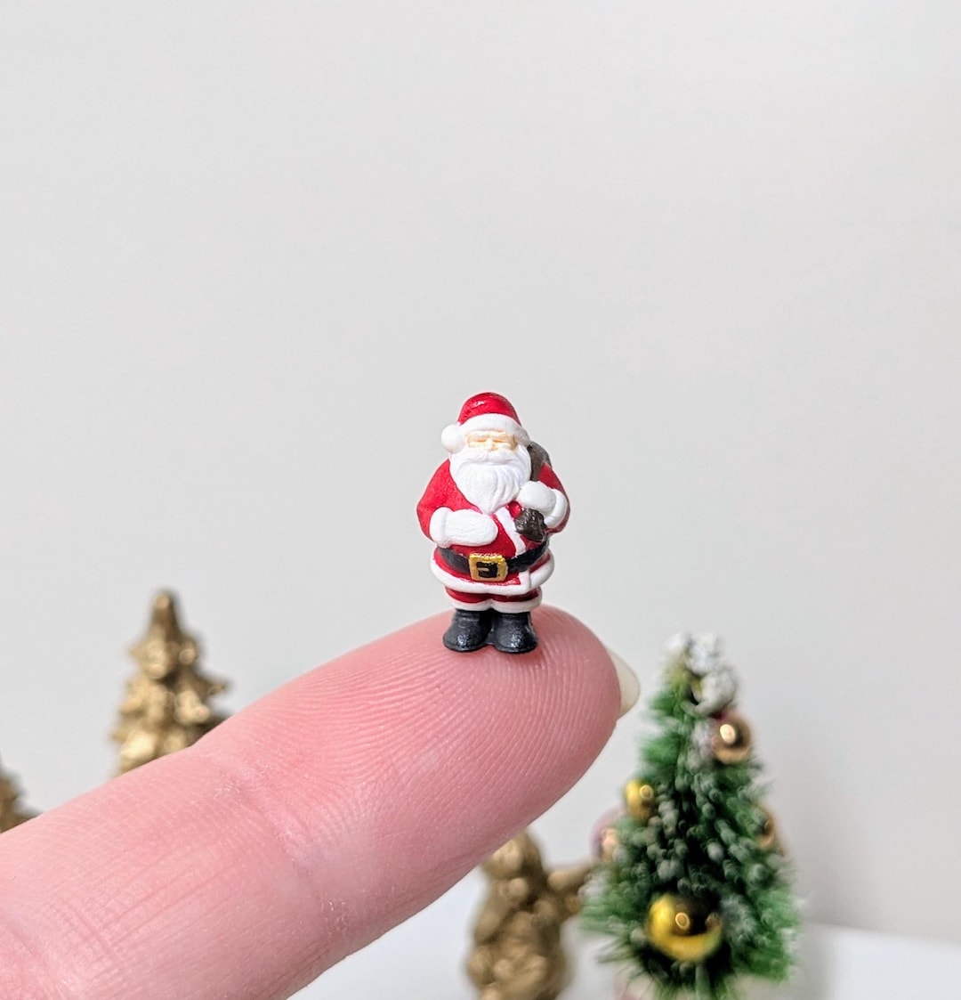Miniature Santa Claus in 1:12 Scale, Dollhouse Santa, Mini Santa, Tiny ...