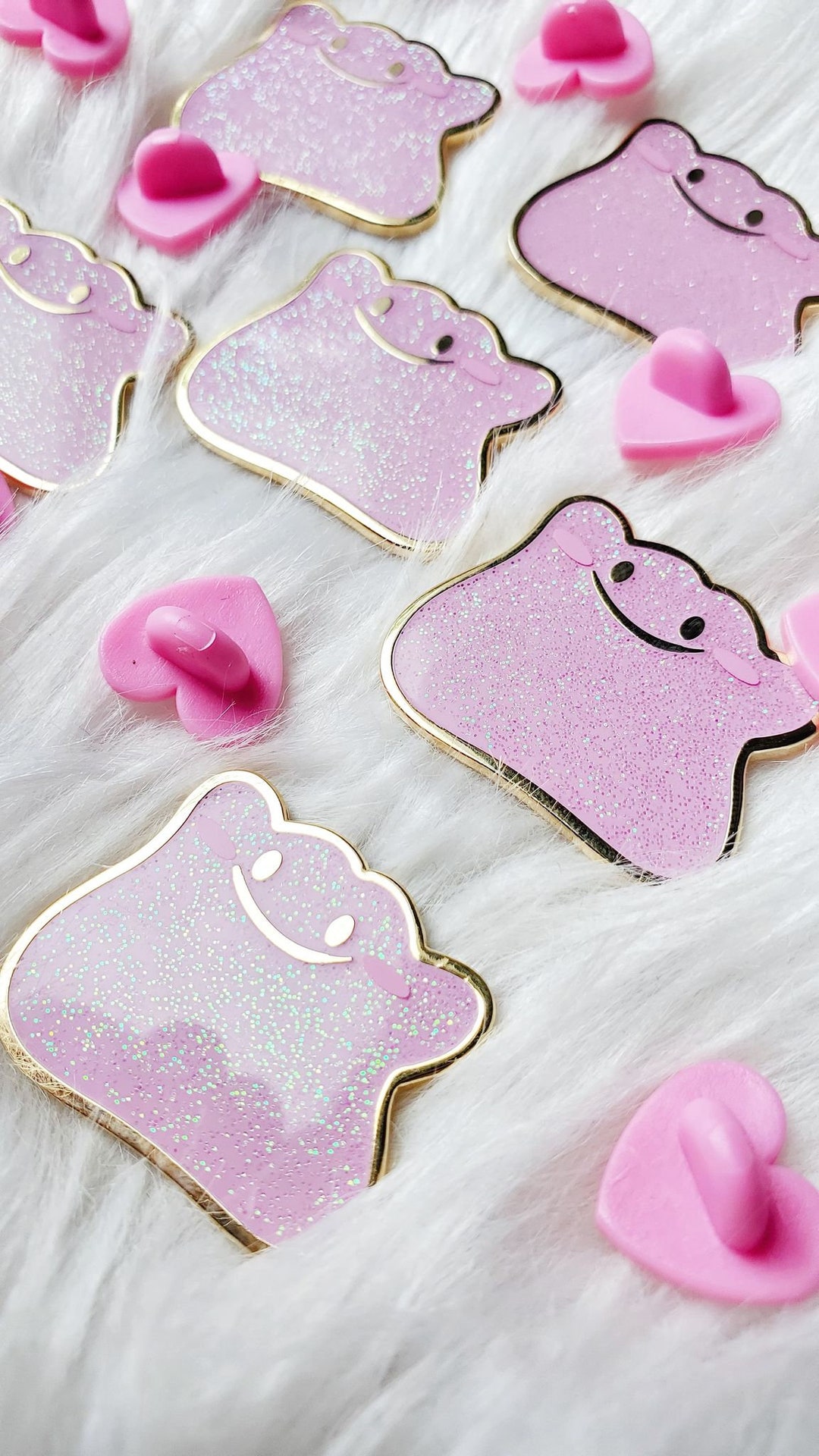 Not Chewed up Gum * Glitter * - Hard Enamel Pin / Cute Pin / Anime Pin ...