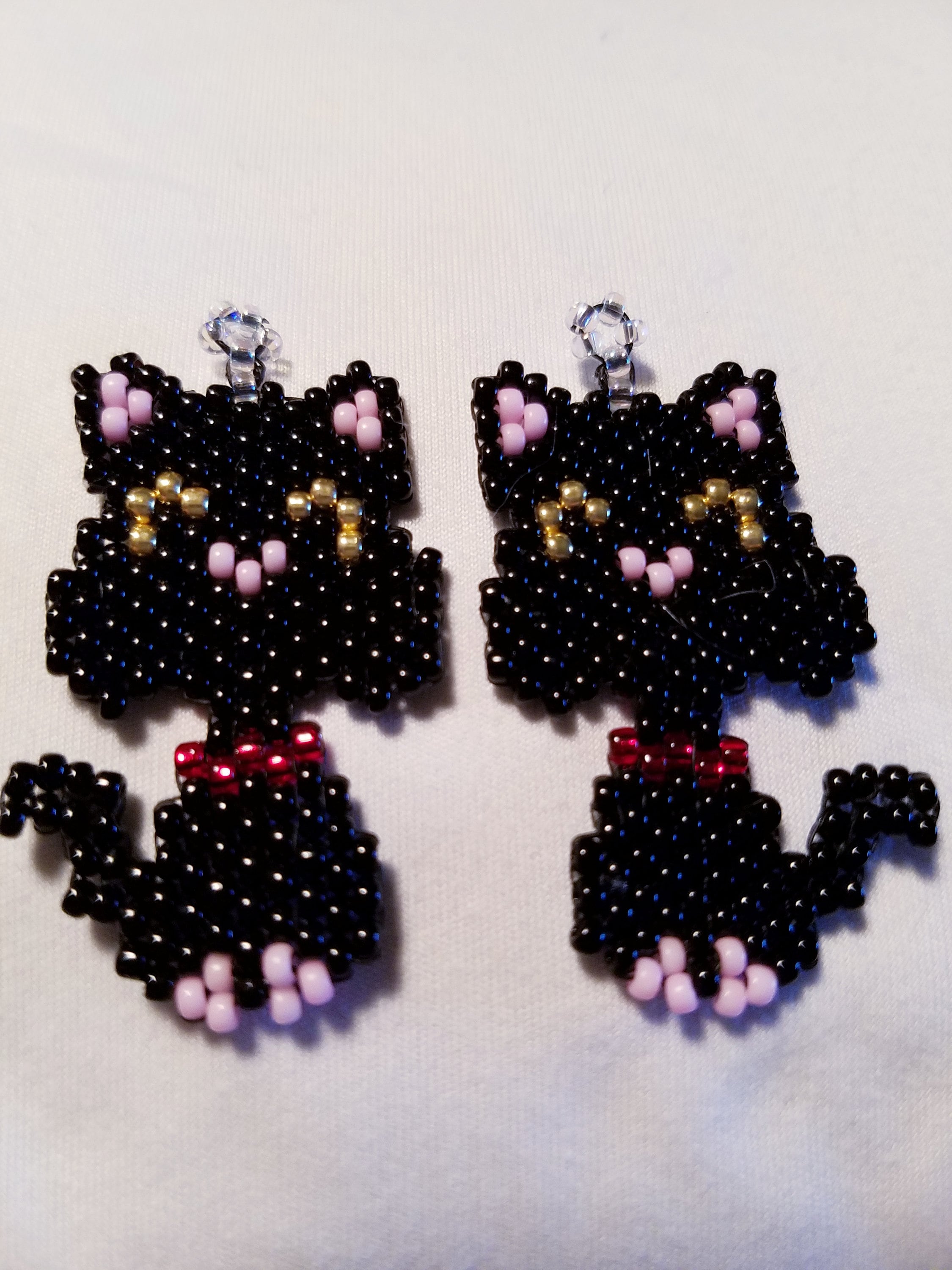 Small Black Cat Beaded Earrings - Etsy