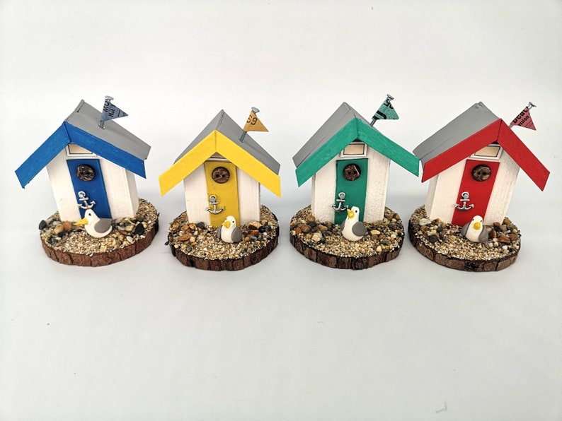 Mini Wooden Beach Huts With Seagulls. | Etsy