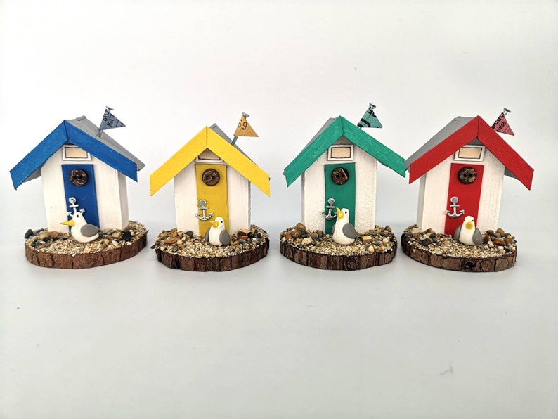 Mini Wooden Beach Huts With Seagulls. | Etsy