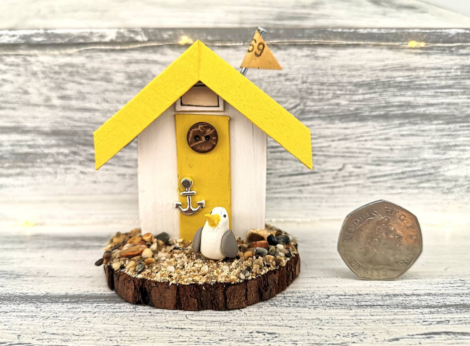 Mini Wooden Beach Huts With Seagulls. | Etsy