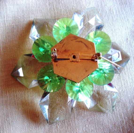 Large Vintage Lucite Flower Pin/Brooch - Gem