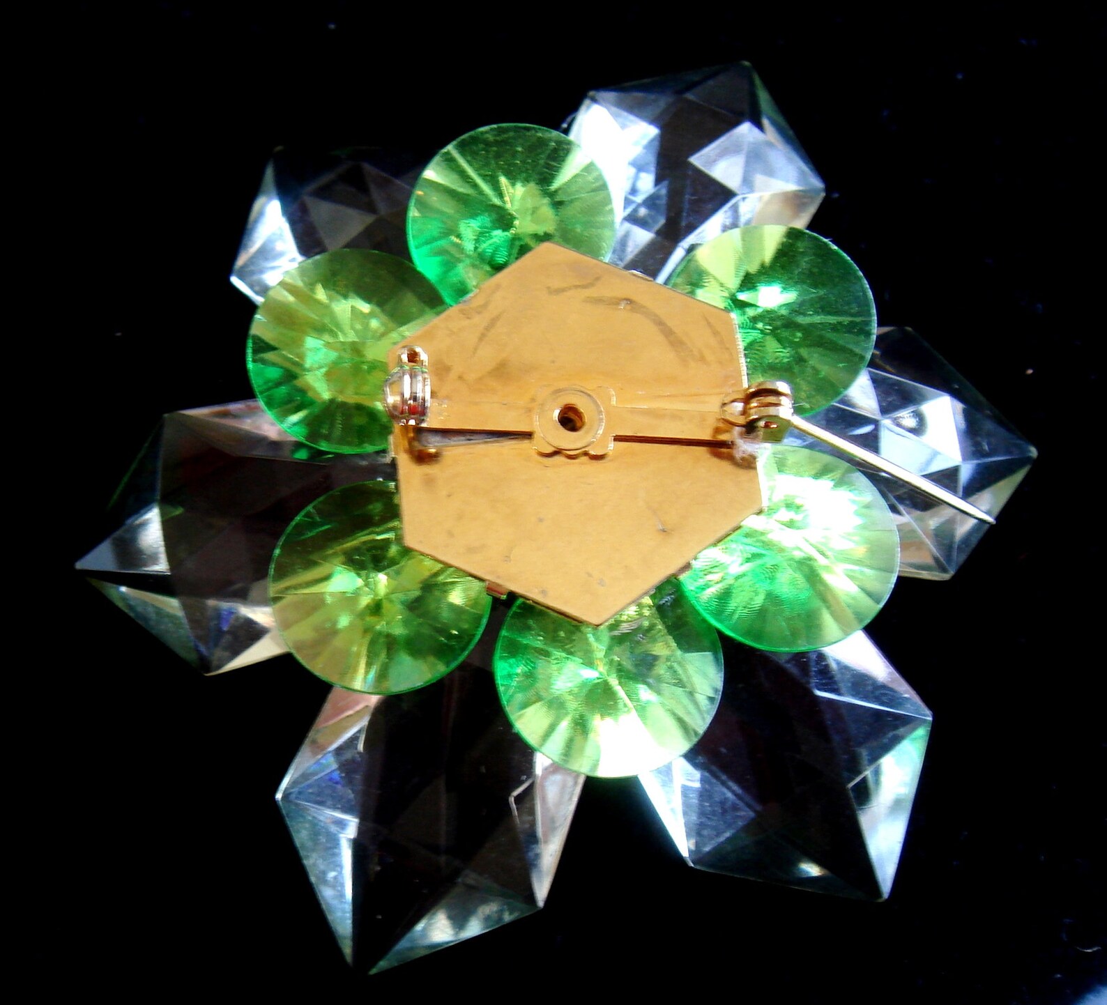 Large Vintage Lucite Flower Pin/brooch - Etsy