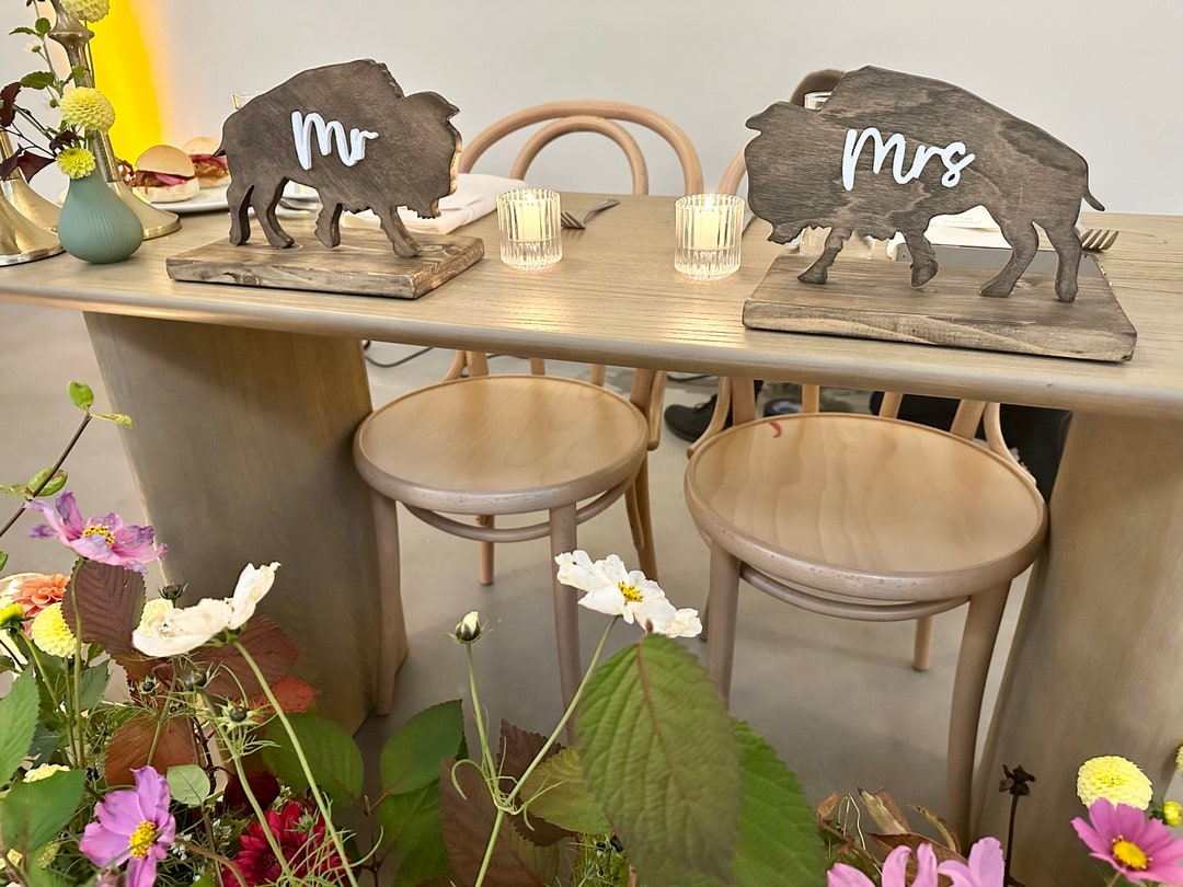 Mr and Mrs Buffalo, Wedding, Sweetheart Table - Etsy