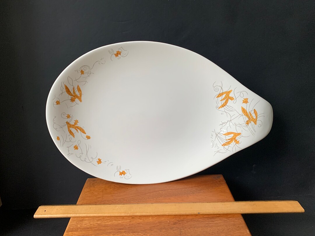 Eva Zeisel Designed 17.25" Lugged Teardrop Platter in Arizona Pattern ...