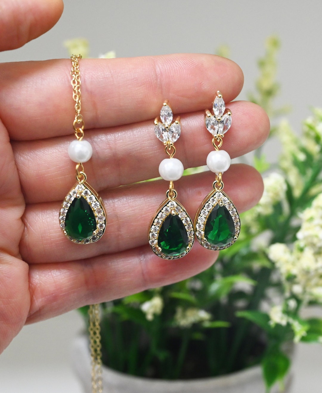 Emerald Green Pearl Earrings Dark Green Emerald Bridesmaid Gifts Jewelry Green Emerald Peacock ...