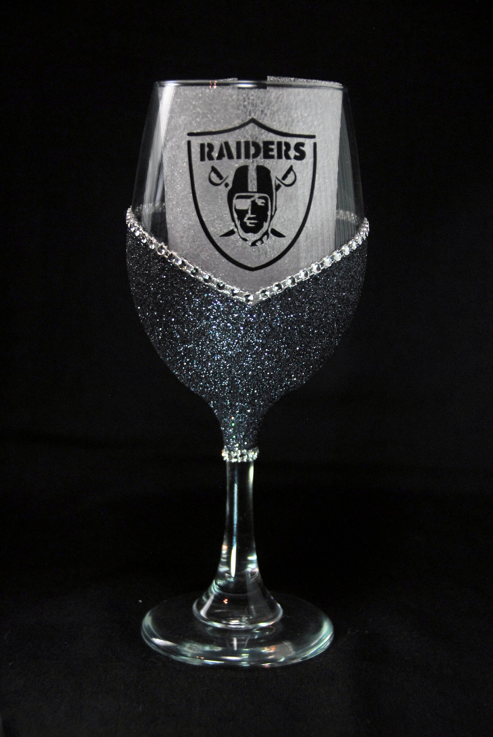 Classy Glassy LV Raiders bling V Style Wine Glasses-choose Your Color ...