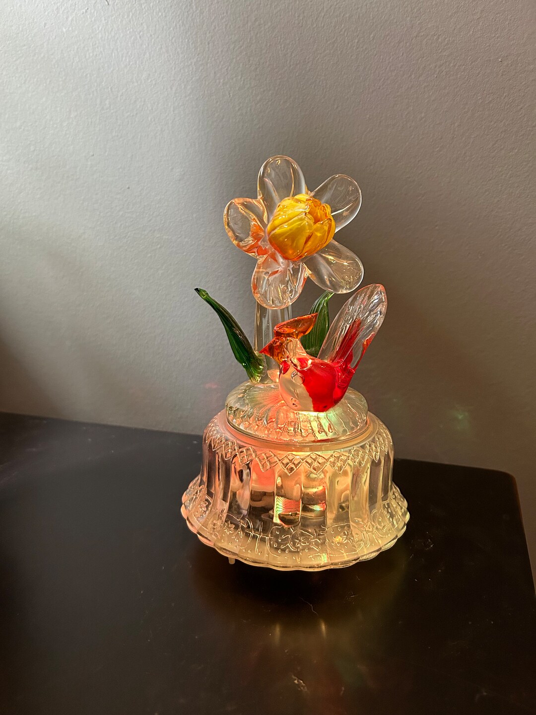 Vintage Art Glass Music Box With Cardinal Bird and Daffodil - Etsy