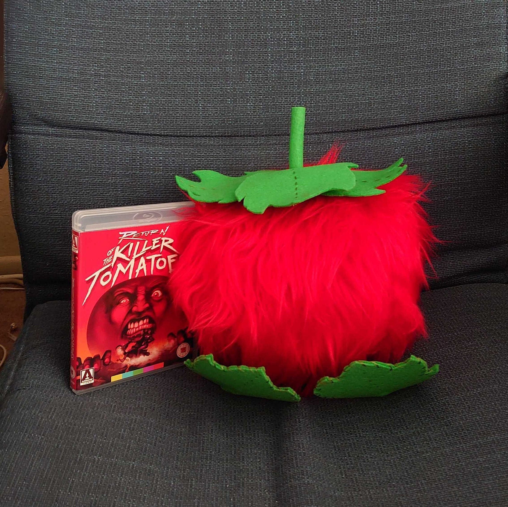 Return Of The Killer Tomatoes Poster