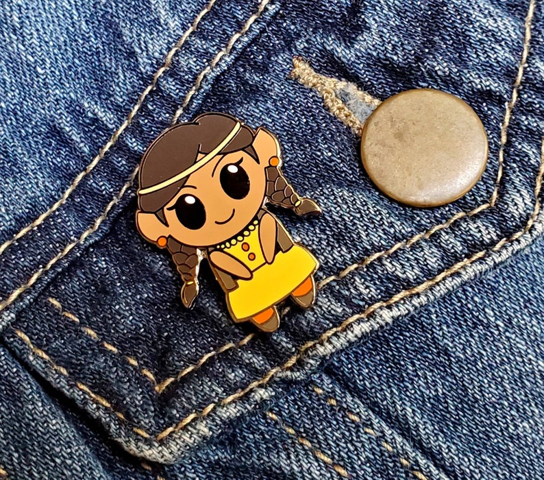 Veth Enamel Pin - Critical Role Enamel Pin - Mighty Nein Pin Art Veth ...