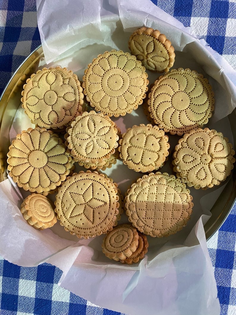 Small Bread Stamp Exotic Letter P Bread Stamp 1.96'' Across Making ...