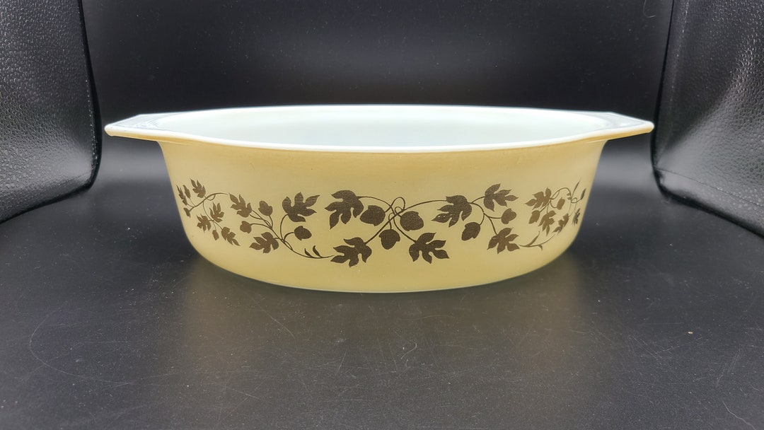 Vintage Pyrex Golden Acorn Oval Casserole Dish 045 2.5 QT - Etsy