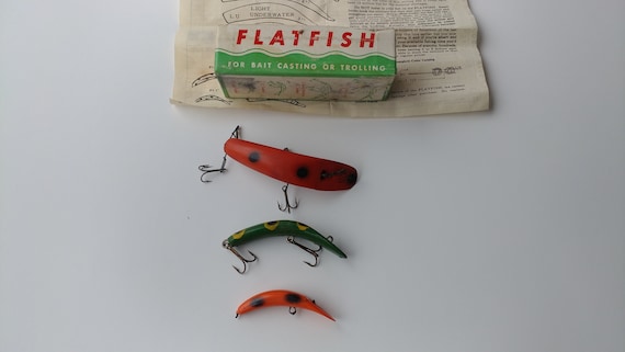 Set of 3 Vintage Flat Fish Lures With Box and Papers | Etsy