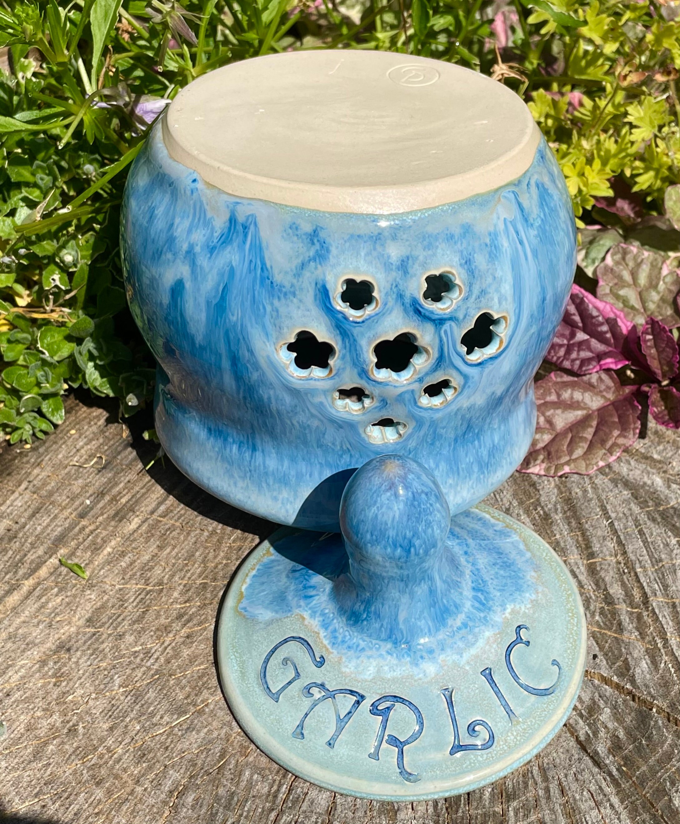 Garlic pot in a mixture of cascading blues | Etsy