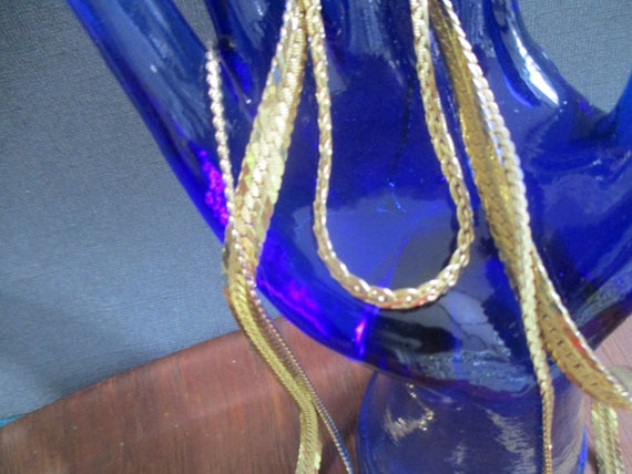 Goldilocks & the Three Chains: 3 vintage gold-tone pi… - Gem