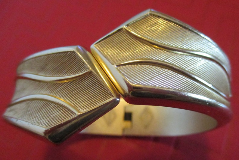 Studio 54: 3 Pc Vintage Set Sarah Cov Tailored Cuff, Goldtone and Jet ...