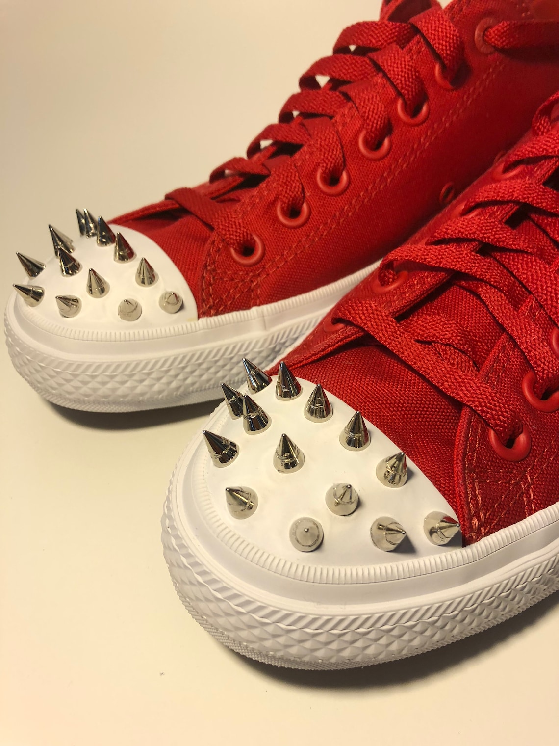 Punk Spiked Chucks converse Chuck Taylor All Stars - Etsy