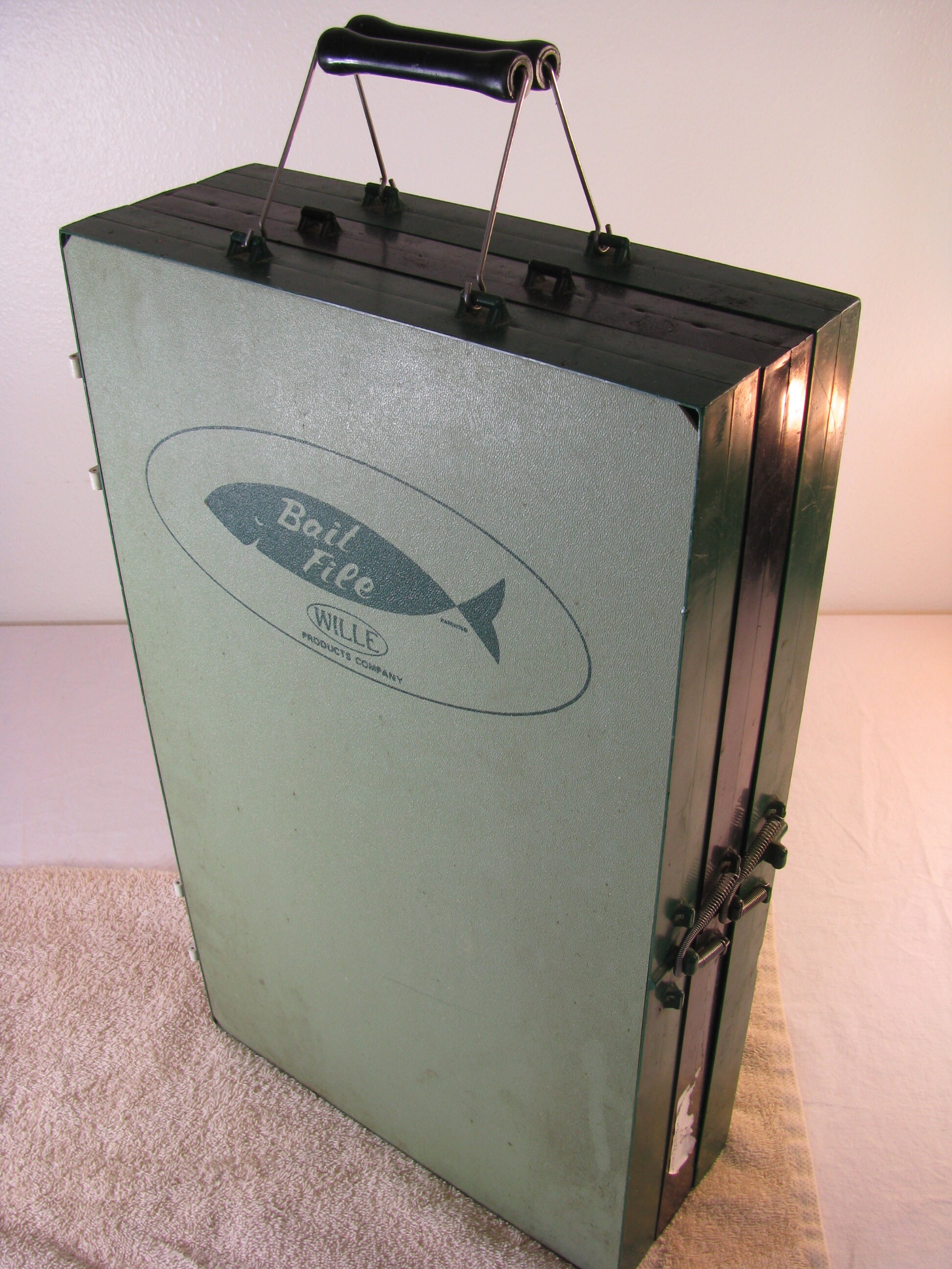 Wille Bait File Filled With Dozens of Lures - Etsy