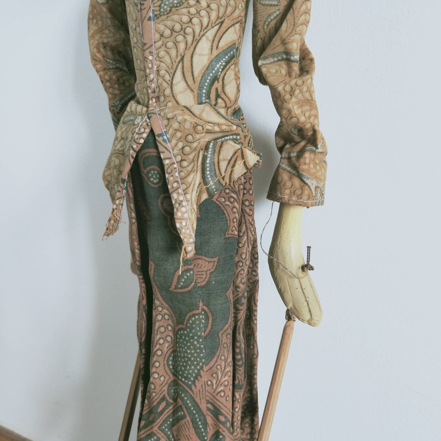 Vintage 1960s Wayang Golek Wooden / Fabric Woman Rod Puppet Handcrafted ...