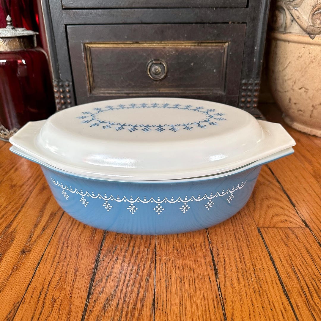 Vintage Pyrex Casserole Dish, Blue Snowflake Garland, 045, 2 1/2 Quart ...