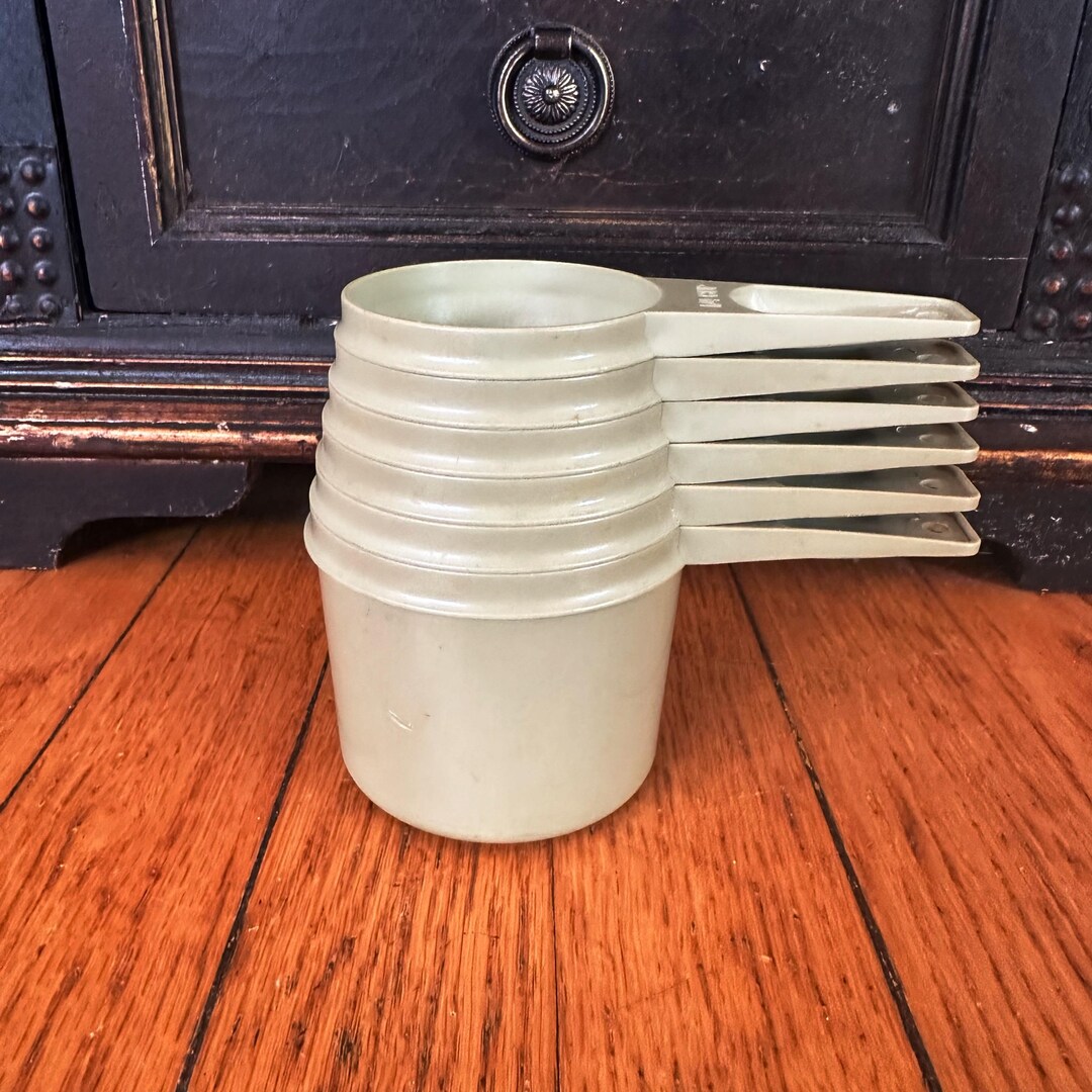 Vintage Tupperware Measuring Cup Set, Avocado Green Measuring Cups, Set ...