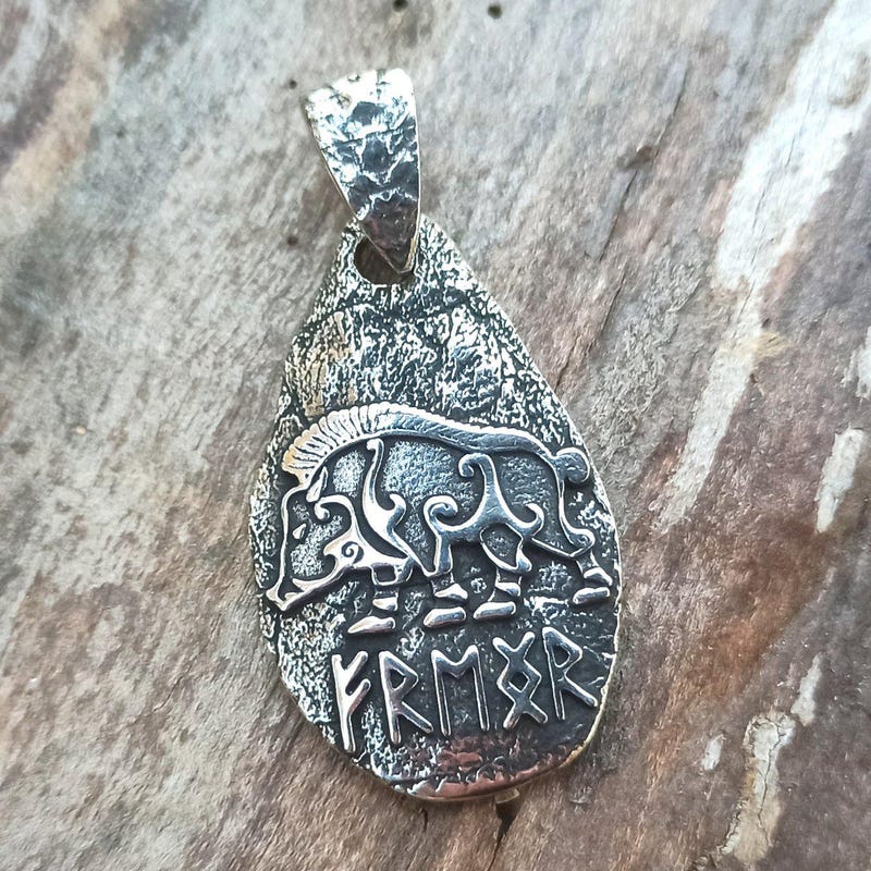 Viking Norse Gold Necklace - Etsy